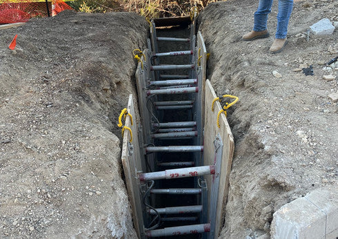 Vertical Aluminum Hydraulic Shores – StemarInc